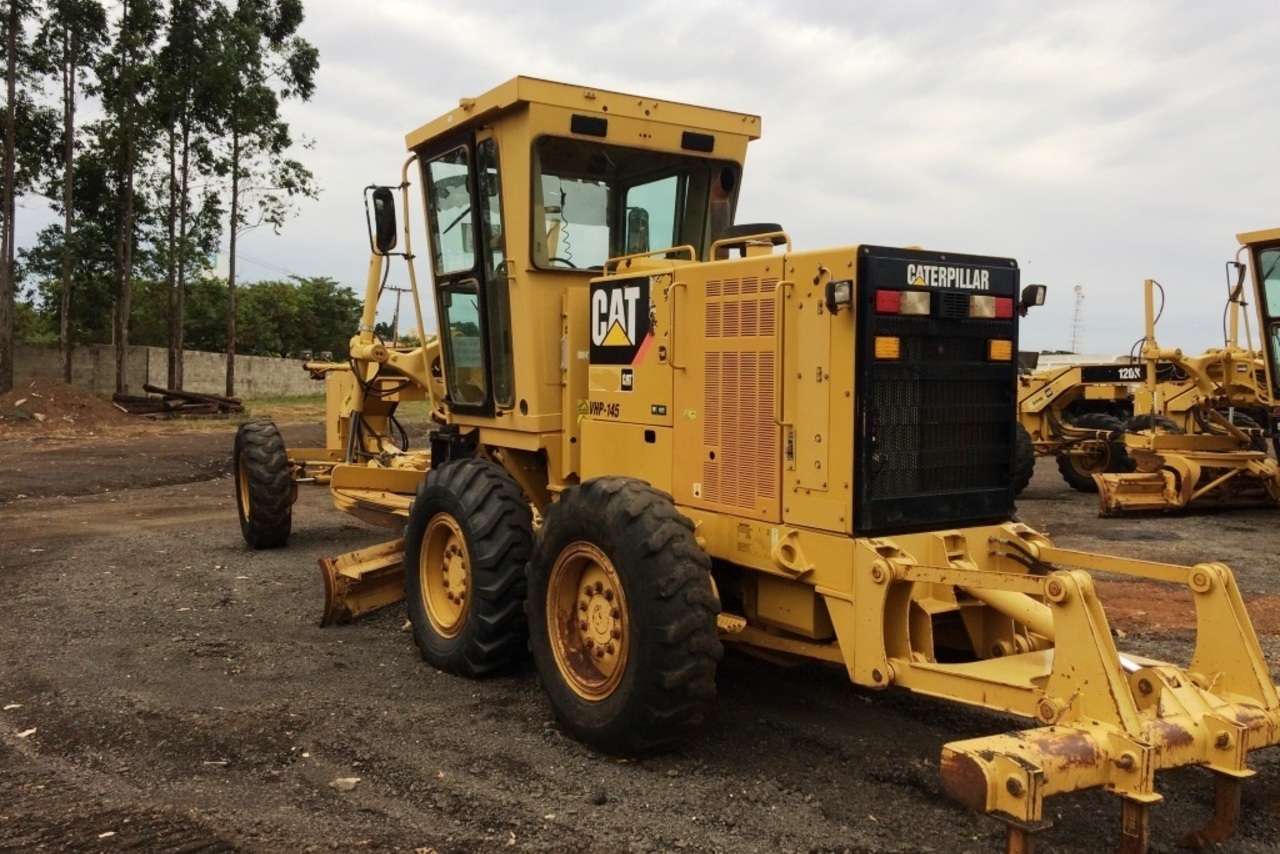 Motoniveladora Caterpillar 120K 10/10 - PR Caminhões | Trucadao.com.br