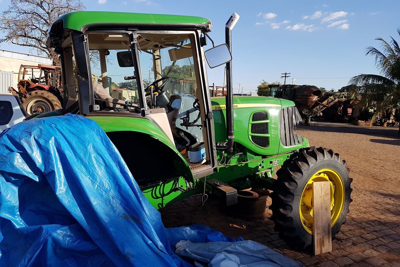 Trator John Deere 6125D 20/17 - Só Agrícola | Trucadao.com.br