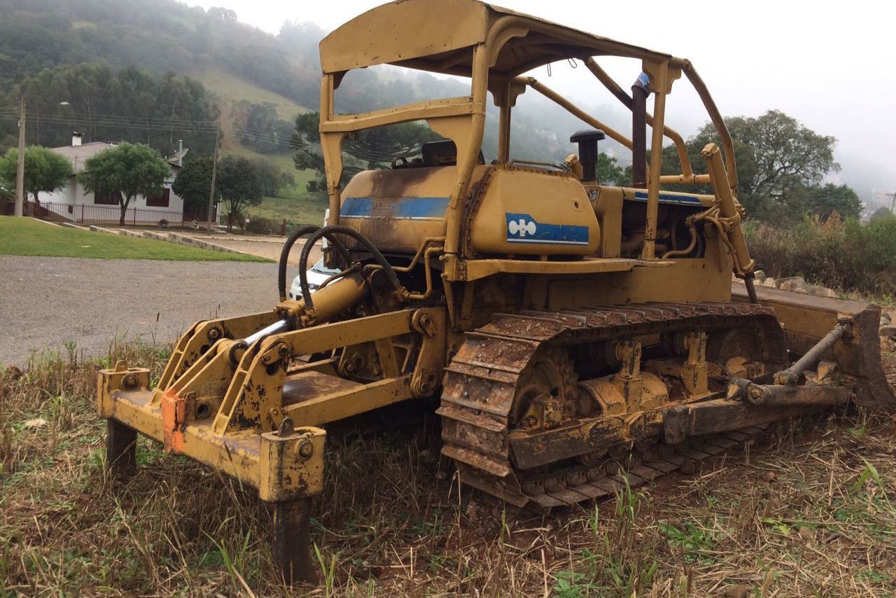 Trator de Esteiras Komatsu D60 85/85 - Linck Máquinas | Trucadao.com.br