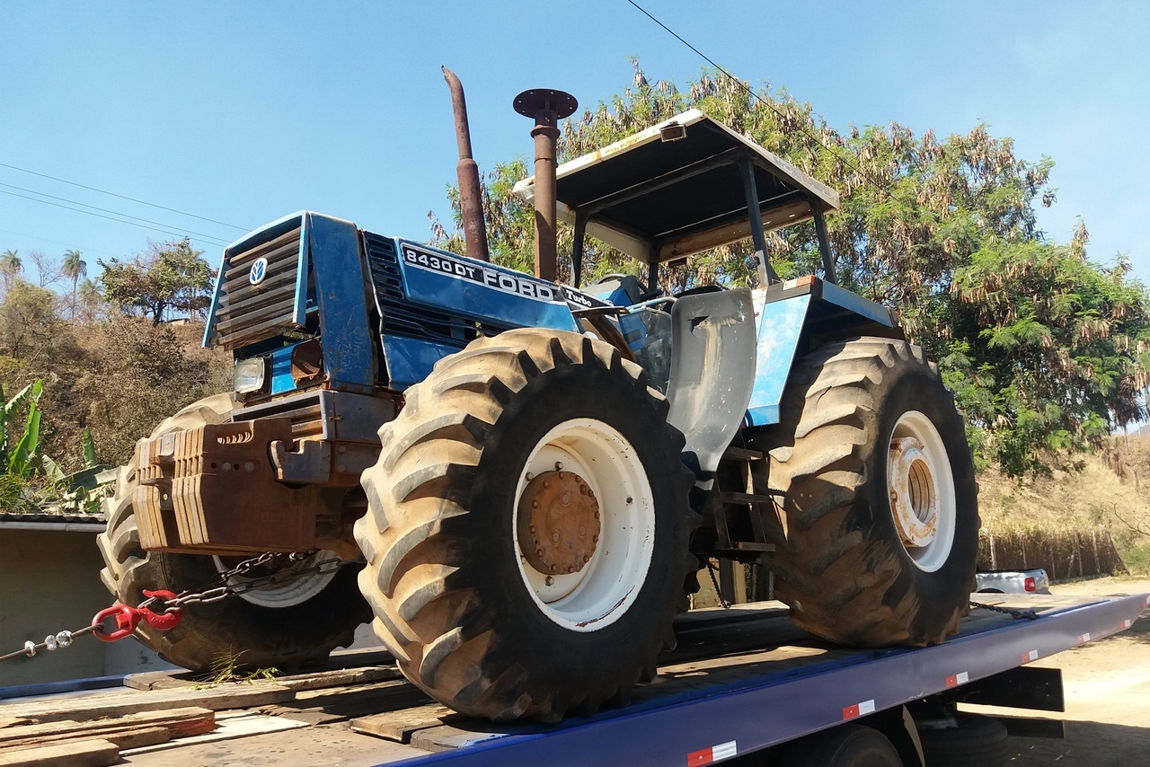 Trator Ford 8430 97/97 - Rogério Tratores BH | Trucadao.com.br