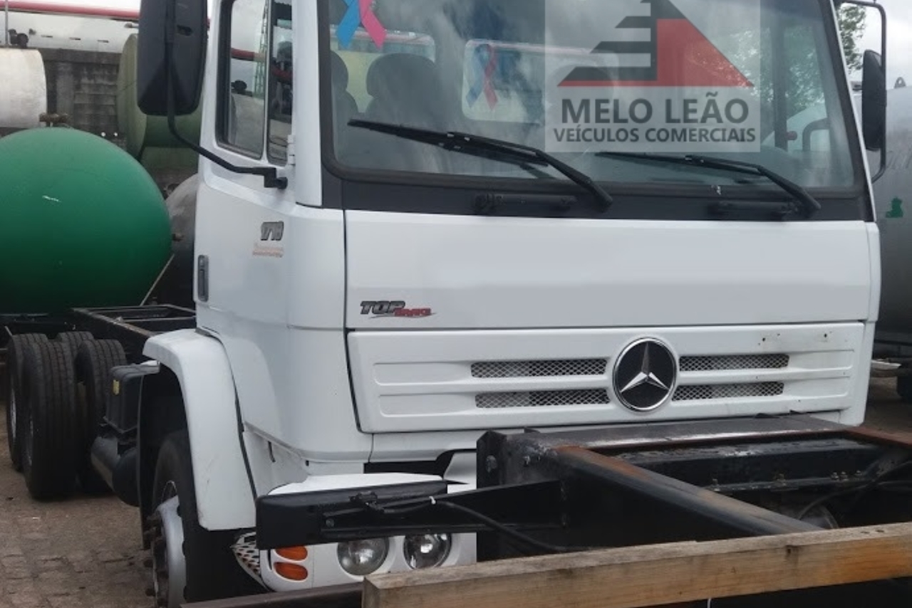 Caminhão Mercedes Benz MB1718 11/11 - Melo Leão Veículos Comerciais ...
