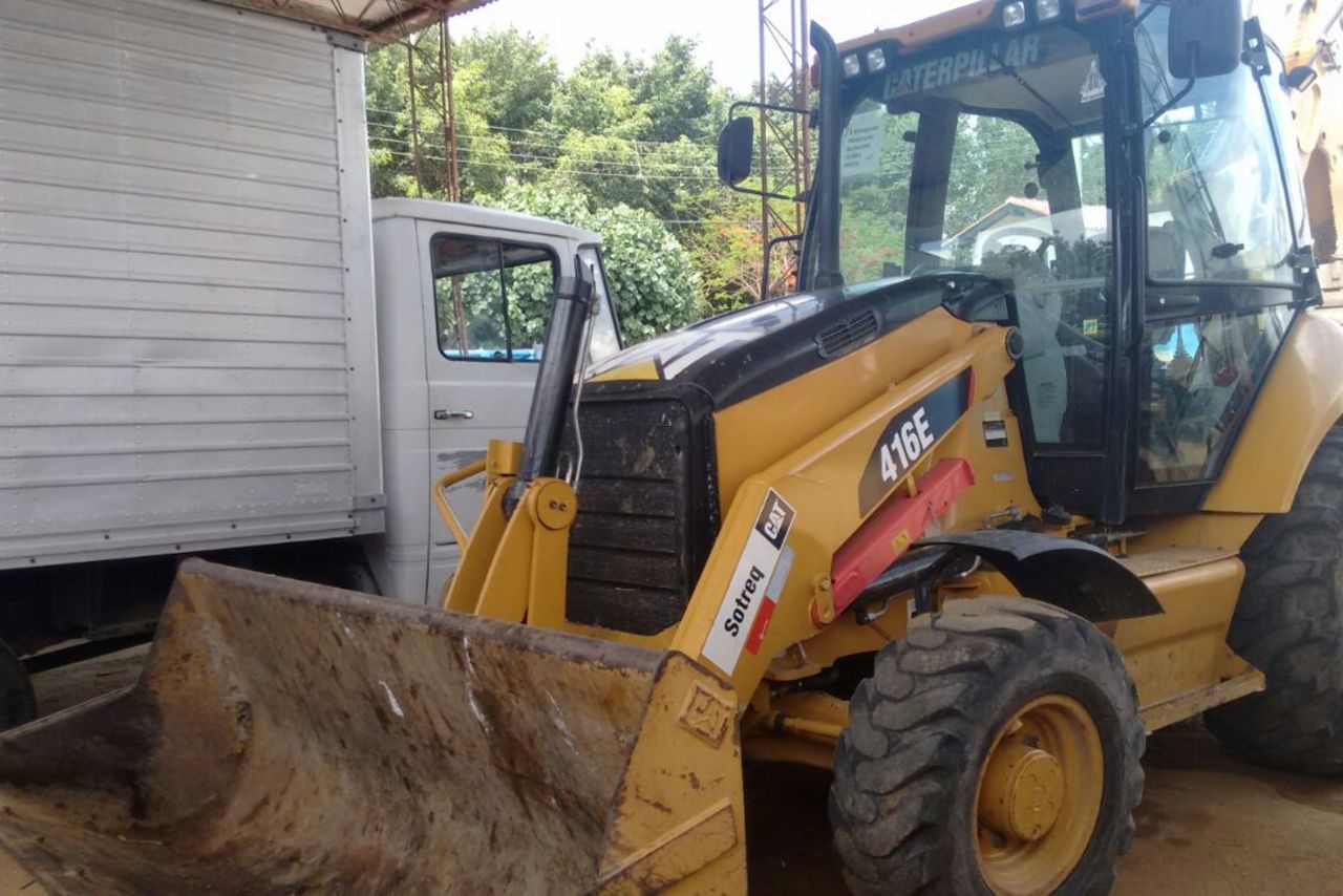 Retroescavadeira Caterpillar 416E 14/14 - Equipamentos Pesados | Trucadao.com.br
