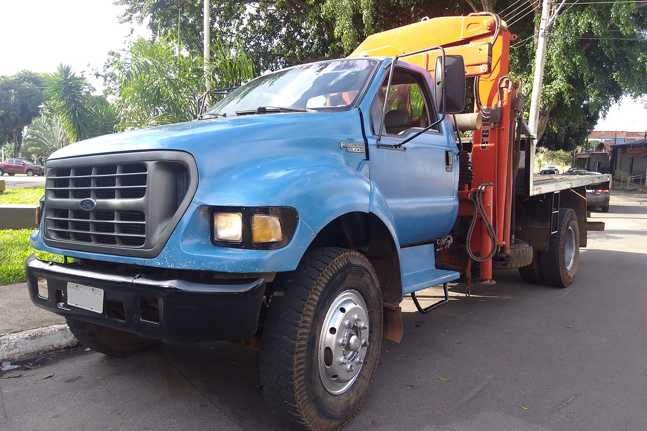 Caminhão Ford F12000 99/99 - Diego Bruno Jimenez | Trucadao.com.br