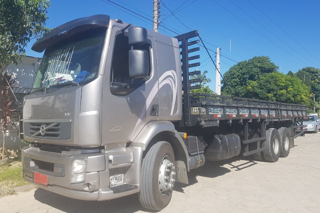 Caminhão Volvo VM 270 13/13 - Trucksul Caminhões | Trucadao.com.br