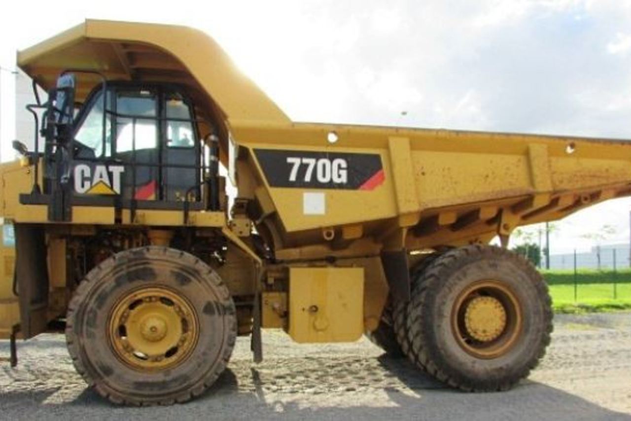 Caminhão Fora de Estrada Caterpillar 770 13/13 - Aguinaldo Máquinas ...