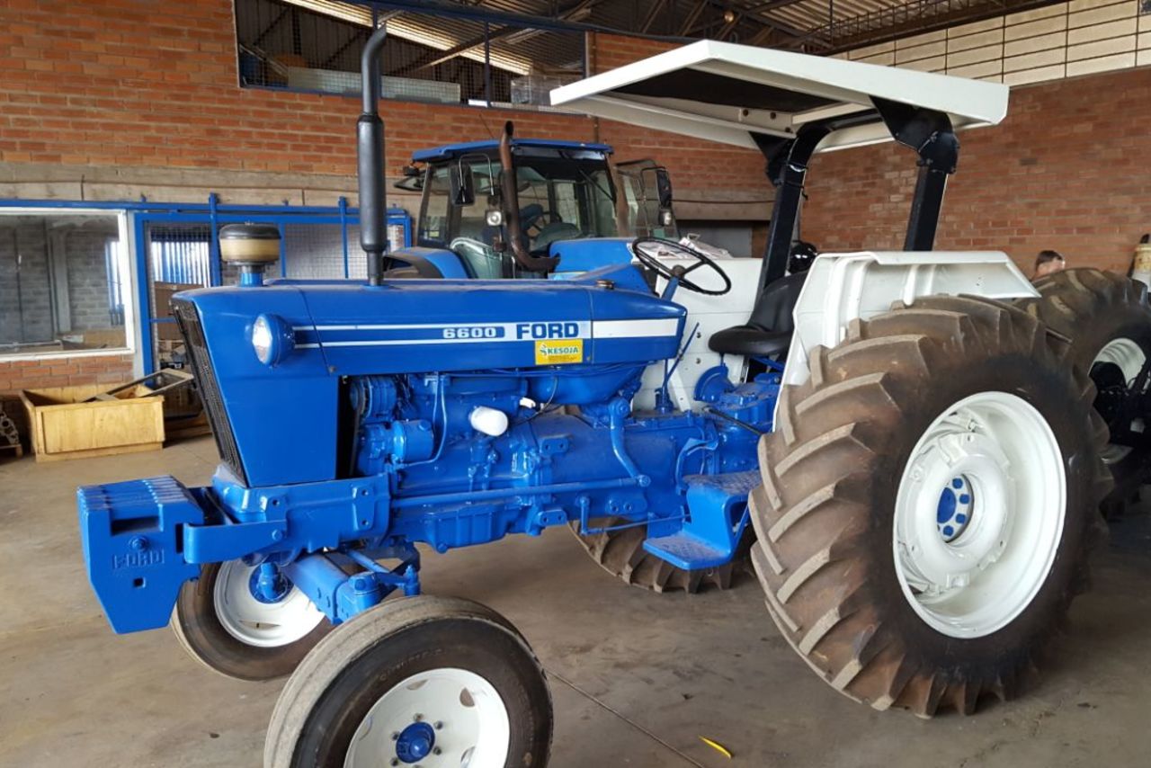 Trator Ford 6600 80/80 - KeSoja - New Holland | Trucadao.com.br