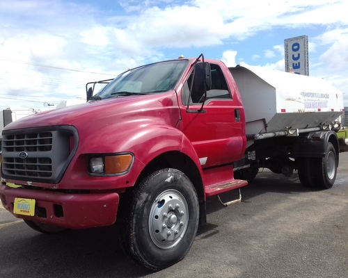 Caminhão Ford F12000 - Bonno Veículos | Trucadao.com.br