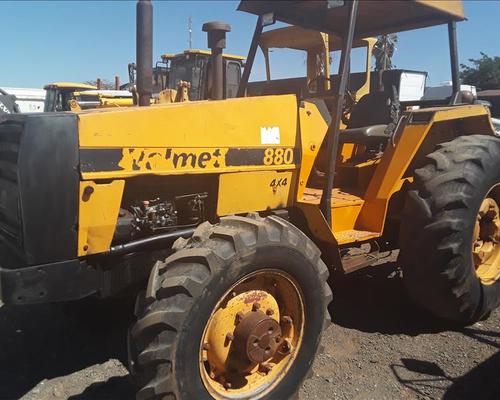 Trator Valmet 880 88 - Capital Caminhões | Trucadao.com.br