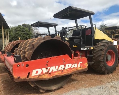 Rolo compactador Dynapac Rolo CA 250 10/10 - BHLOC | Trucadao.com.br