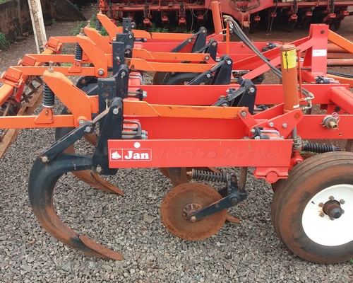 Subsolador Jan Jumbo Matic JMA-9 Arrasto 12/12 - Agrimaq Equipamentos ...
