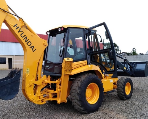Retroescavadeira Hyundai H940C 15/16 - Ktop equipamentos | Trucadao.com.br