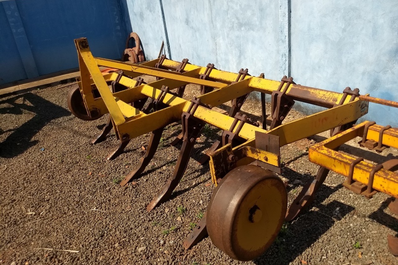Subsolador Jan Jumbo Matic 11 hastes 00/00 - Implementos Tamboara ...