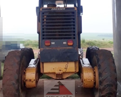 Huber Warco 220 130M 77/77 - Motoniveladora à venda - Trucadão