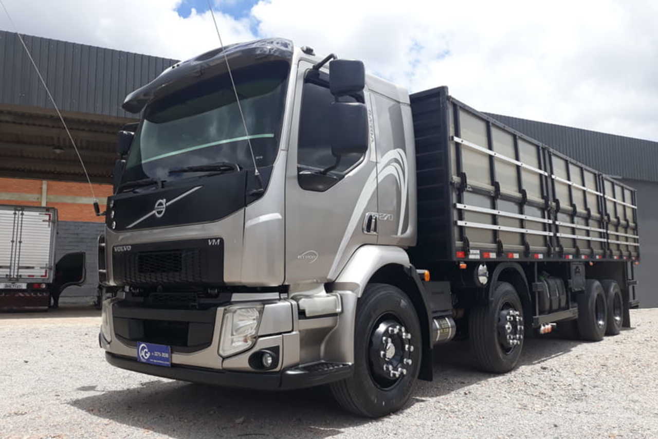 Caminhão Volvo VM 270 14/14 - AGP Caminhões | Trucadao.com.br