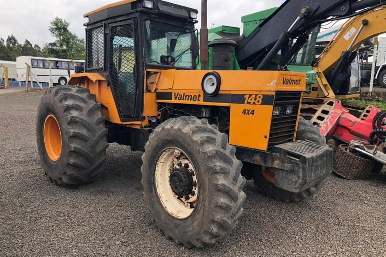 Trator Valmet 148 90/90 - Kaio Caminhões | Trucadao.com.br