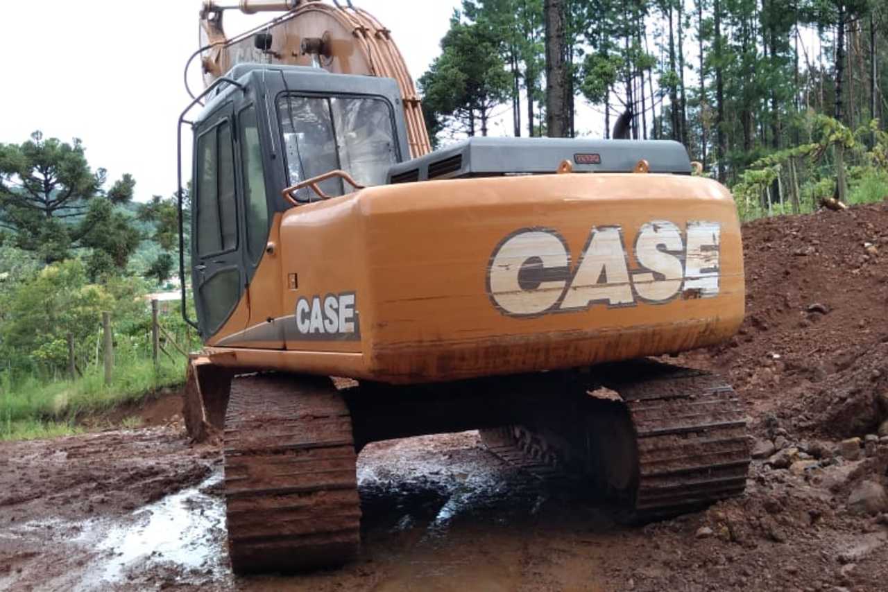Escavadeira Case 9010 02/02 - Patrolão peças | Trucadao.com.br