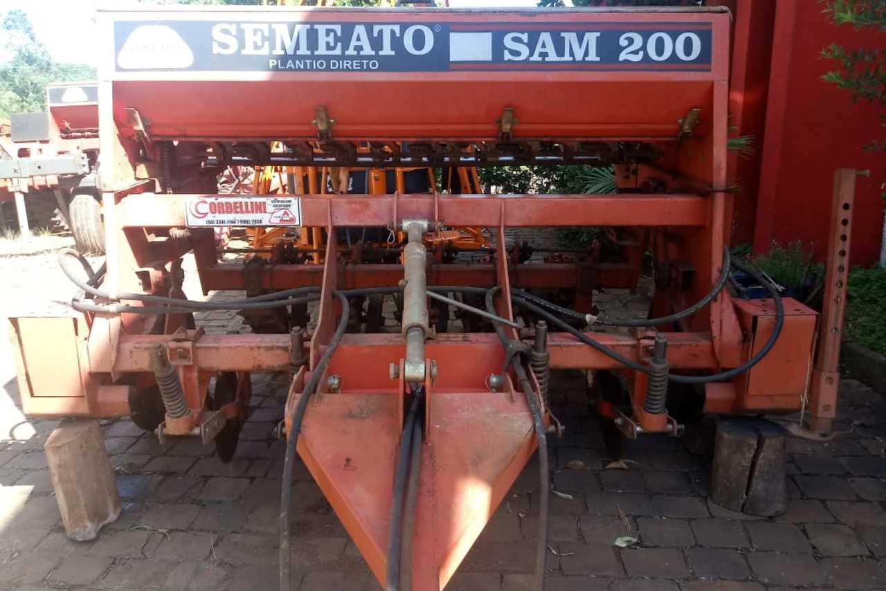 Plantadeira Semeato SAM 200 - Corbellini & Cia Ltda - Semeato ...