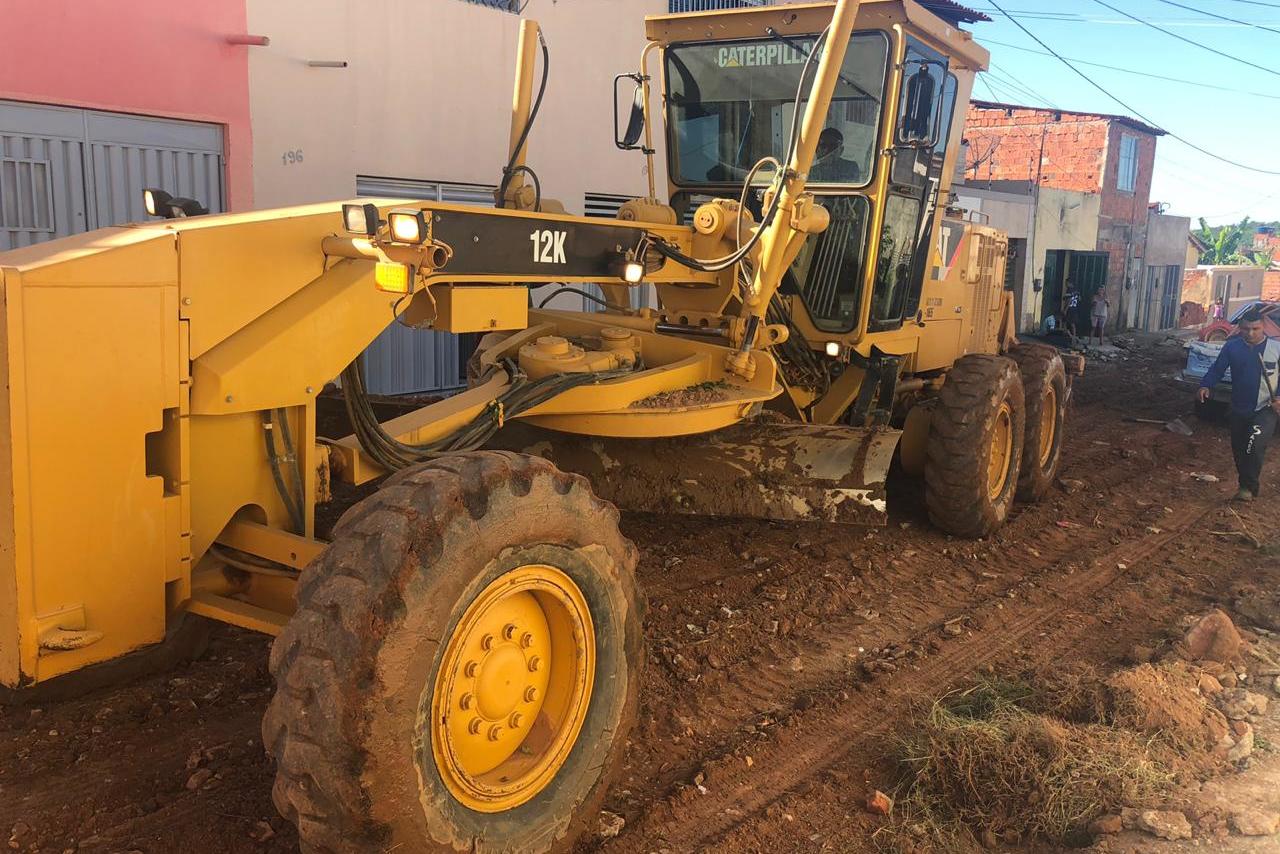 Motoniveladora Caterpillar 12K 10/10 - Alípio Máquinas | Trucadao.com.br