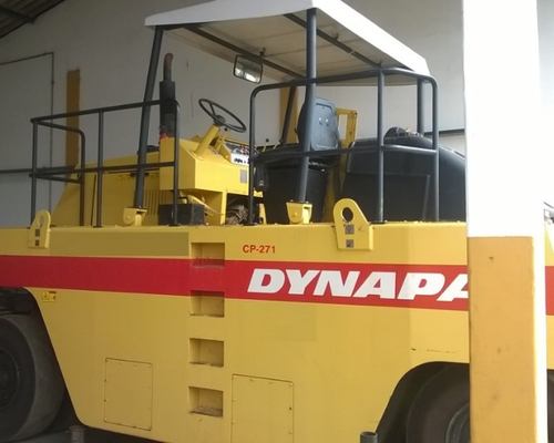 Rolo compactador Dynapac CP271 04 - Bruto Equipamentos | Trucadao.com.br