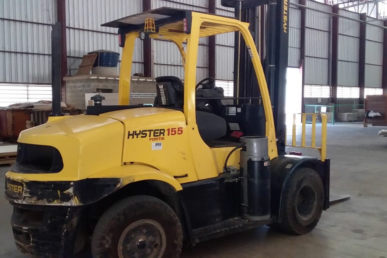 Empilhadeira Hyster H-155FT 13 - TM Tadeu Máquinas | Trucadao.com.br