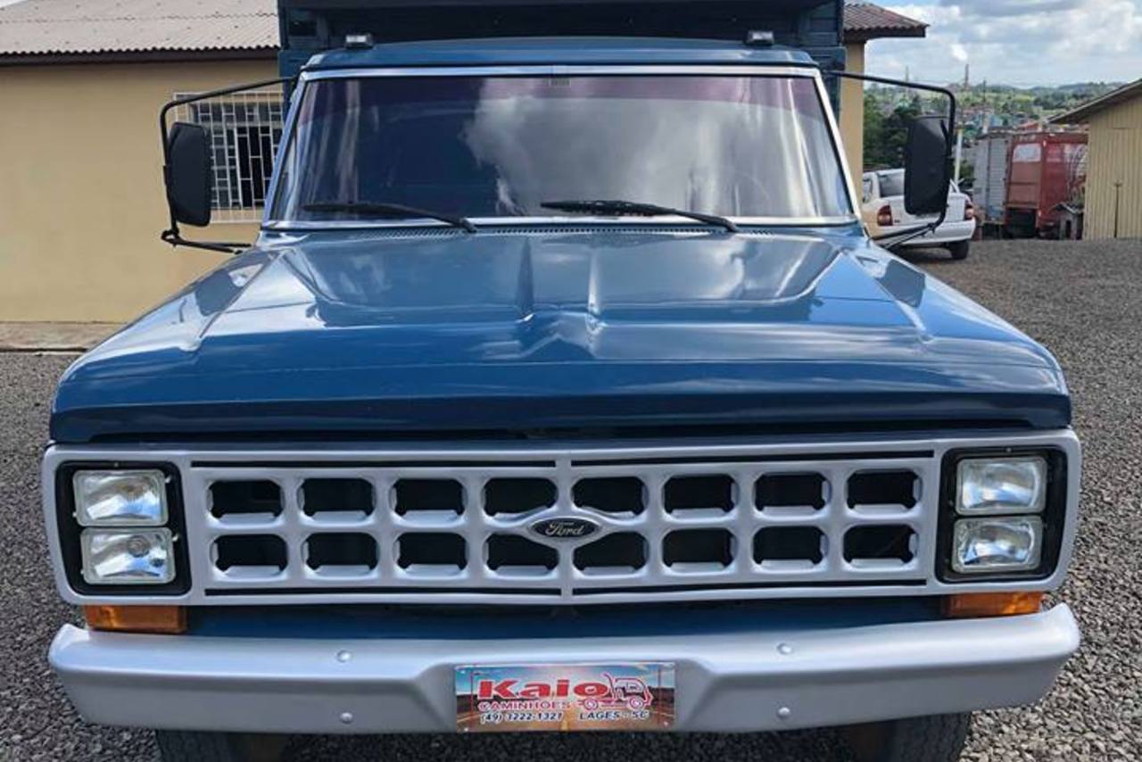 Caminhão Ford F2000 83/84 - Kaio Caminhões | Trucadao.com.br