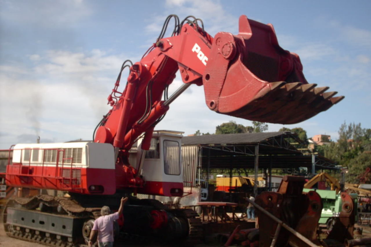 Escavadeira Poclain CK 600 79/79 - JEPS Serviços | Trucadao.com.br