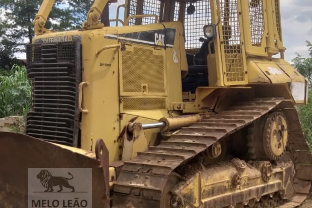 Trator de Esteiras Caterpillar D6 05/05 - Melo Leão Veículos Comerciais ...