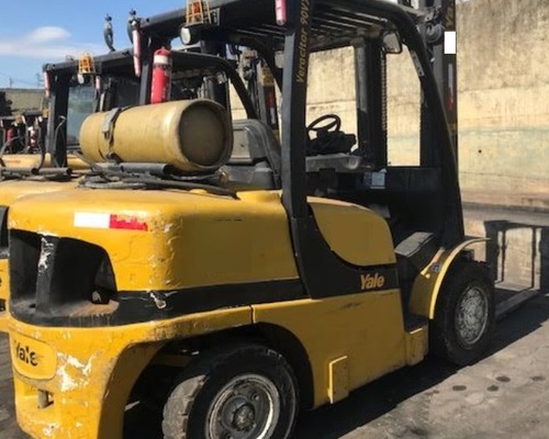 Empilhadeira Yale GP090VX 11/11 - BHLOC | Trucadao.com.br