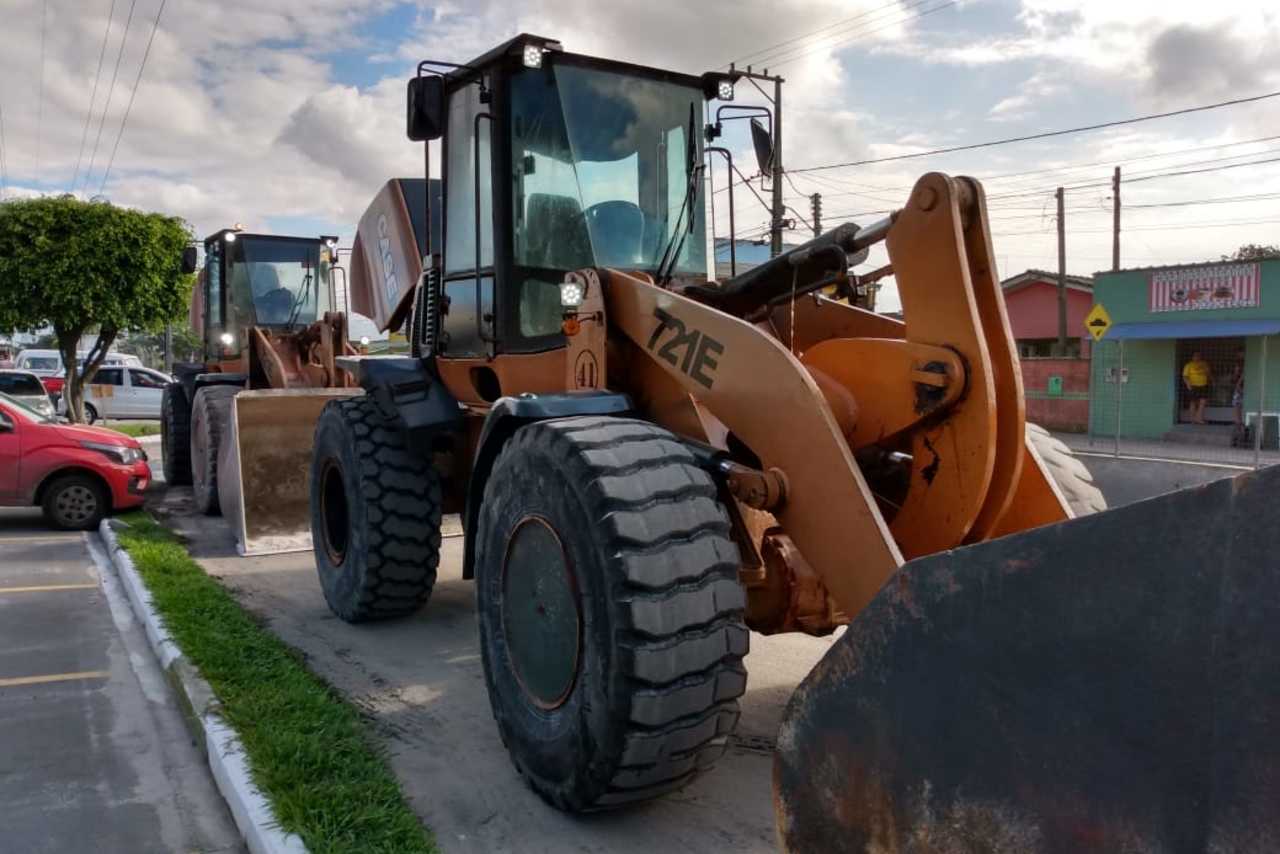 Pá carregadeira Case 721E 12/12 - Central Londrina Máquinas | Trucadao ...