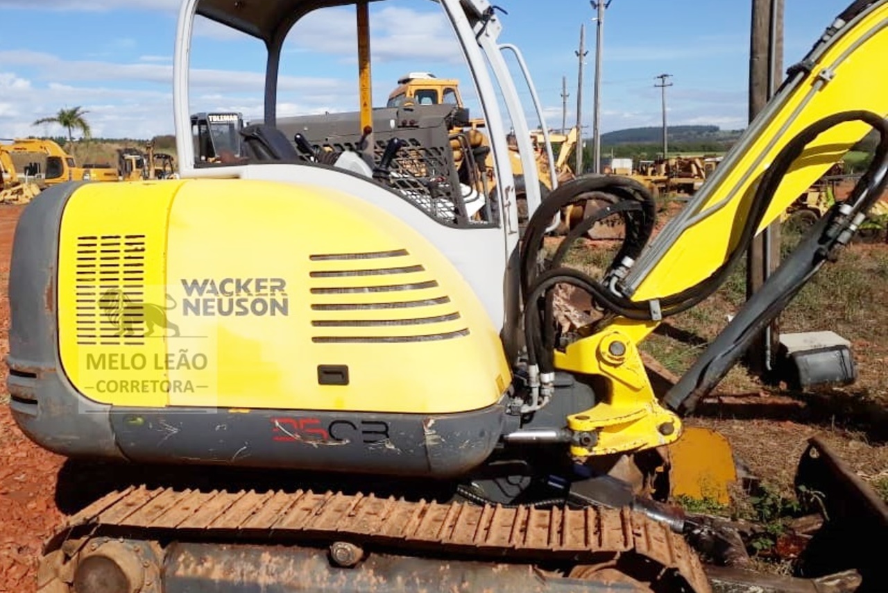 Mini Escavadeira Wacker Neuson 3503 08/08 - Melo Leão Veículos ...