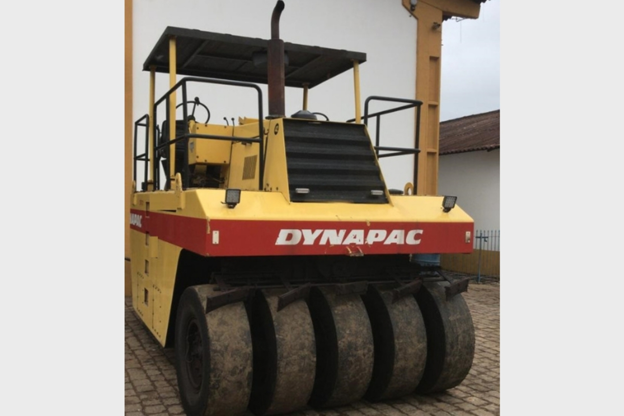 Rolo compactador Dynapac CP271 07 - Bruto Equipamentos | Trucadao.com.br