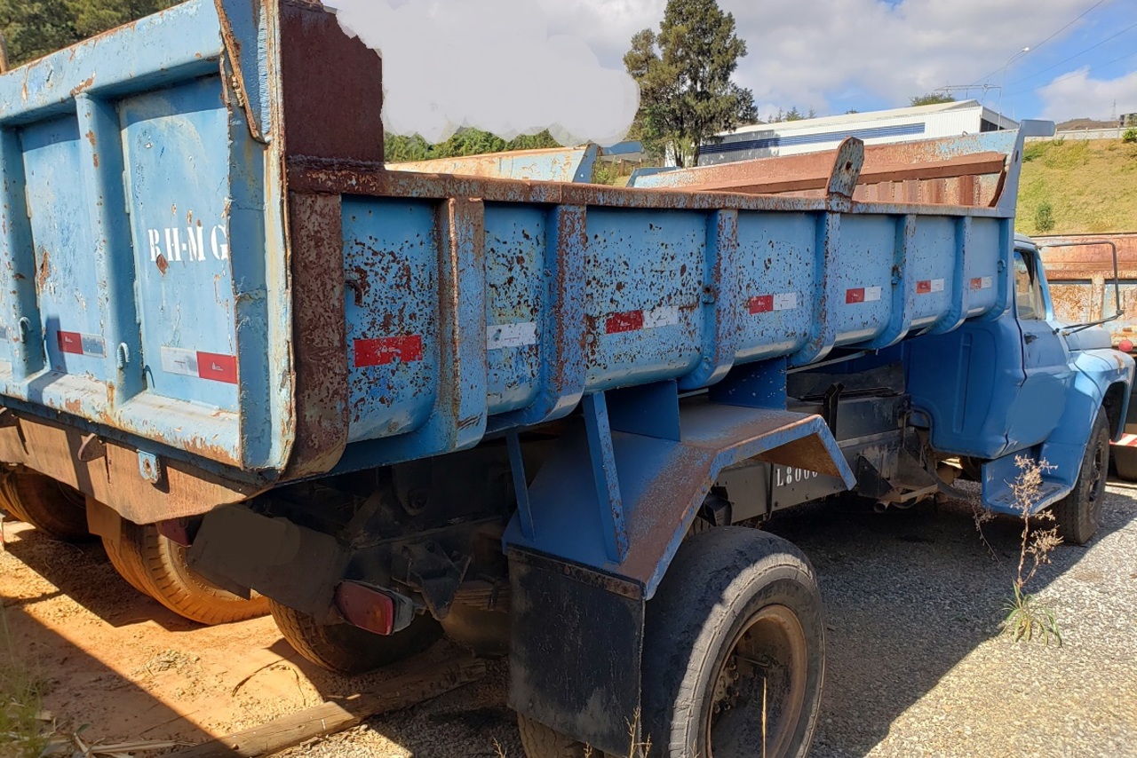 Caminhão Ford F13000 85/85 - BHLOC | Trucadao.com.br