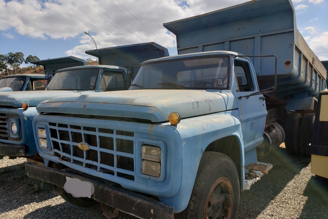 Caminhão Ford F13000 85/85 - BHLOC | Trucadao.com.br