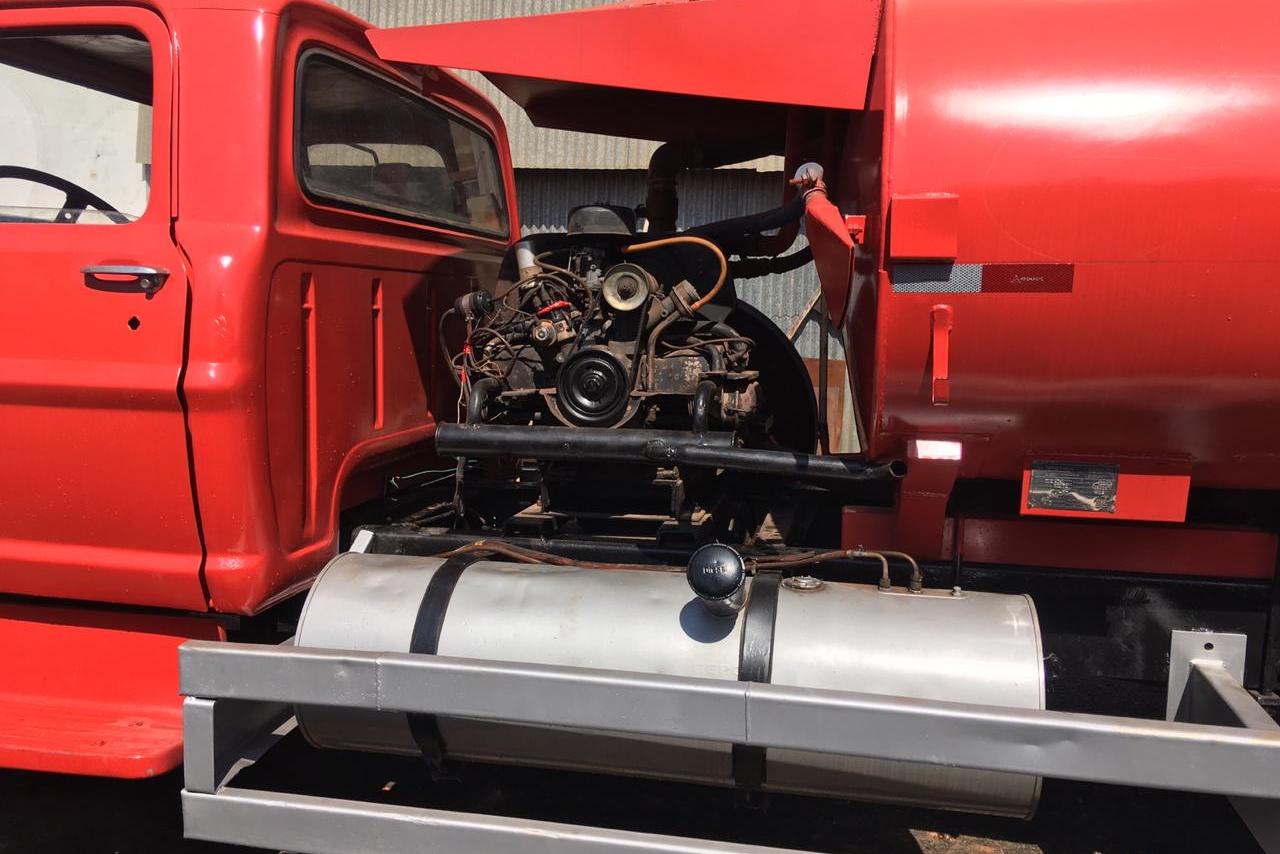 Caminhão Ford F13000 81/81 - AB Máquinas e Tratores | Trucadao.com.br