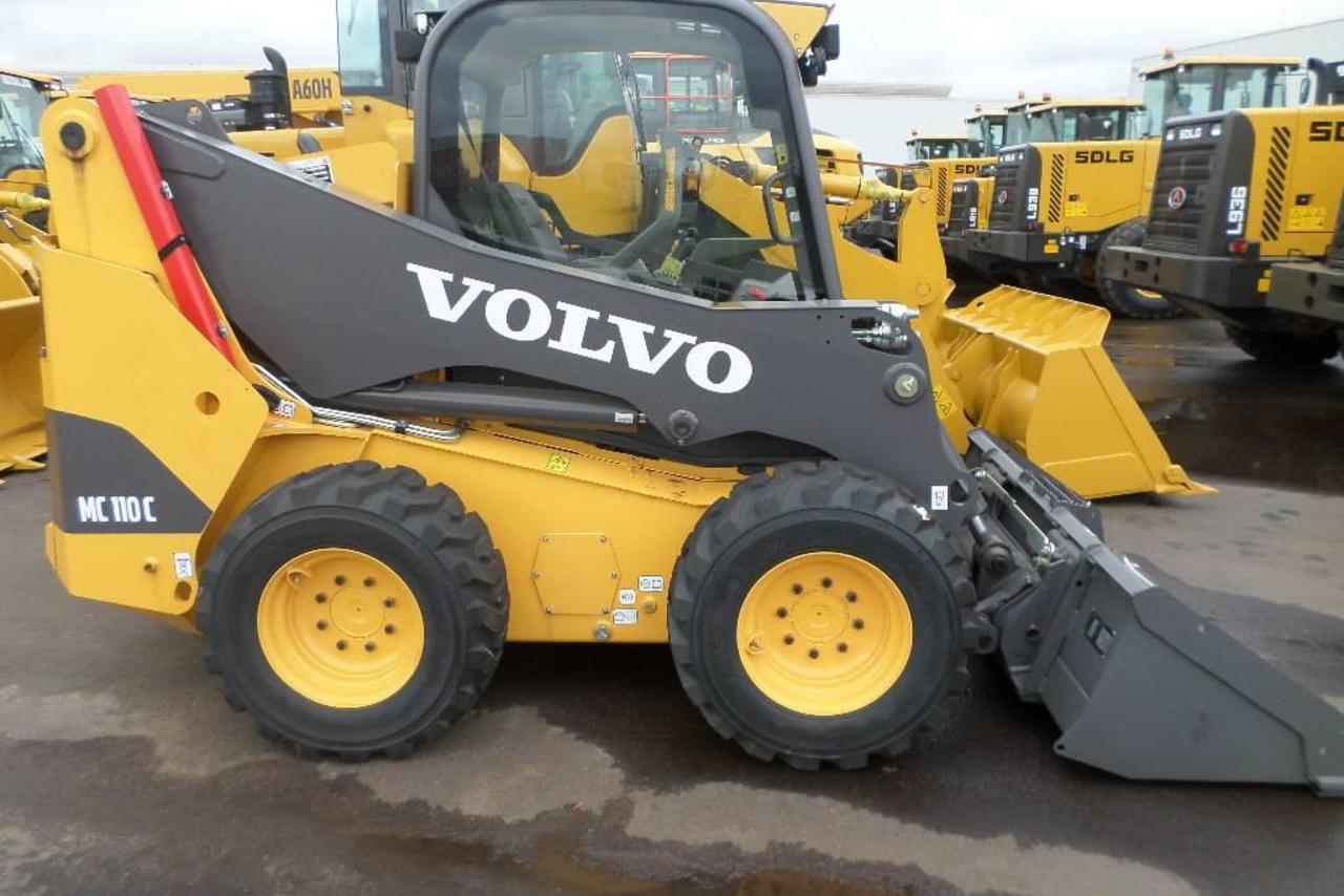 Mini Carregadeira Volvo MC110C 17/17 - Linck Máquinas | Trucadao.com.br