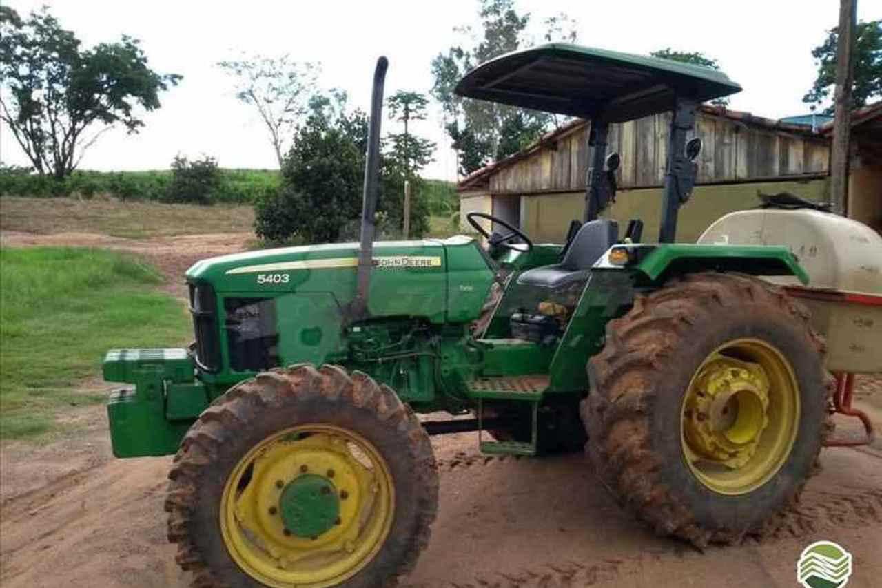 Trator John Deere 5403 09 - Foresti Tratores | Trucadao.com.br