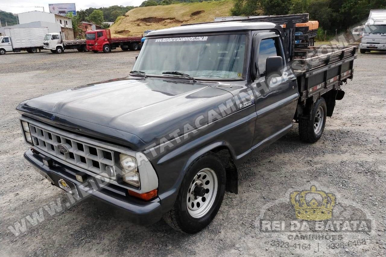 Caminhão Ford F2000 90/90 - Rei Da Batata Caminhões | Trucadao.com.br