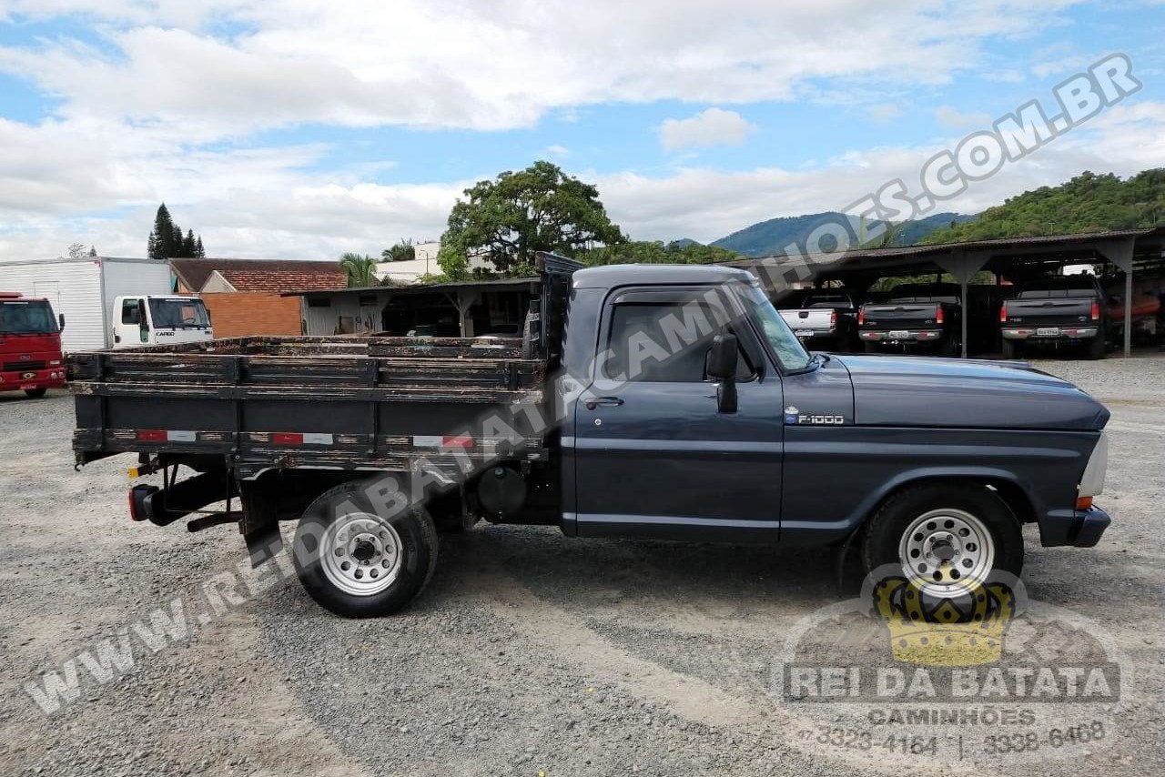 Caminhão Ford F2000 90/90 - Rei Da Batata Caminhões | Trucadao.com.br