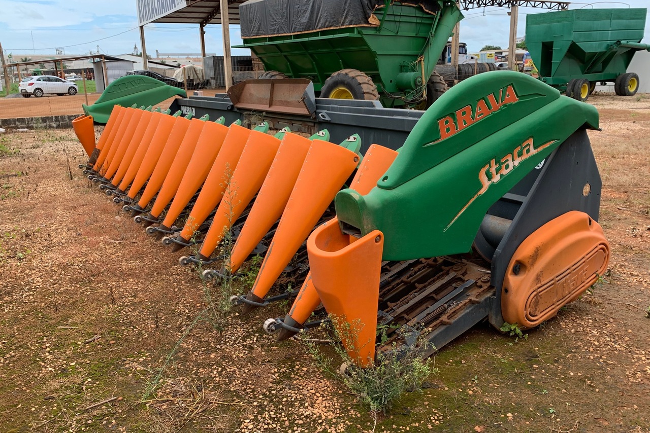 Plataforma Stara Outros 07/07 - Supra-máquinas Agrícolas | Trucadao.com.br