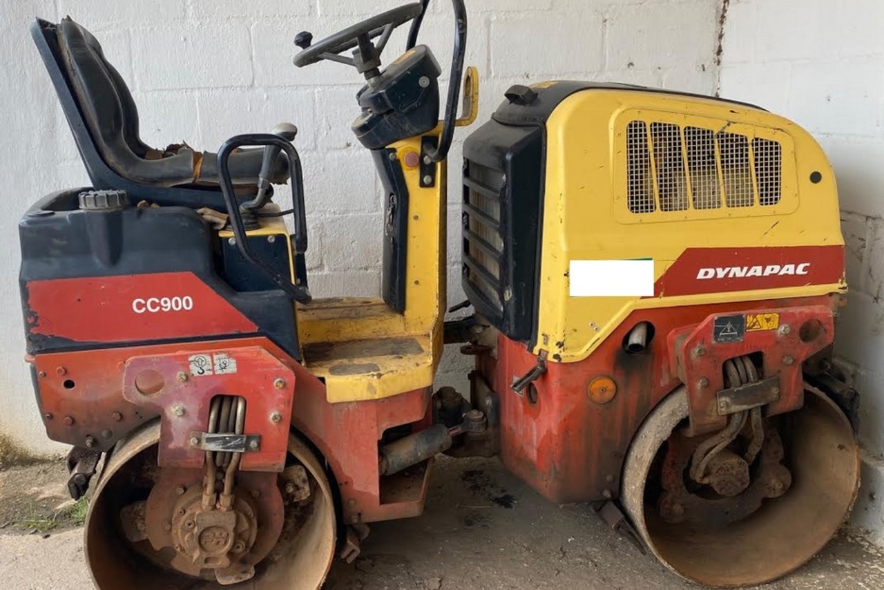 Rolo compactador Dynapac Rolo Dynapac 12/12 - BHLOC | Trucadao.com.br