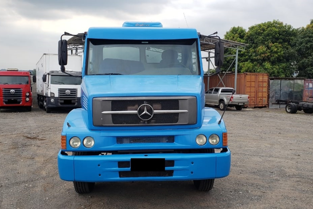 Caminhão Mercedes Benz MB1620 04/04 - Rebocks | Trucadao.com.br