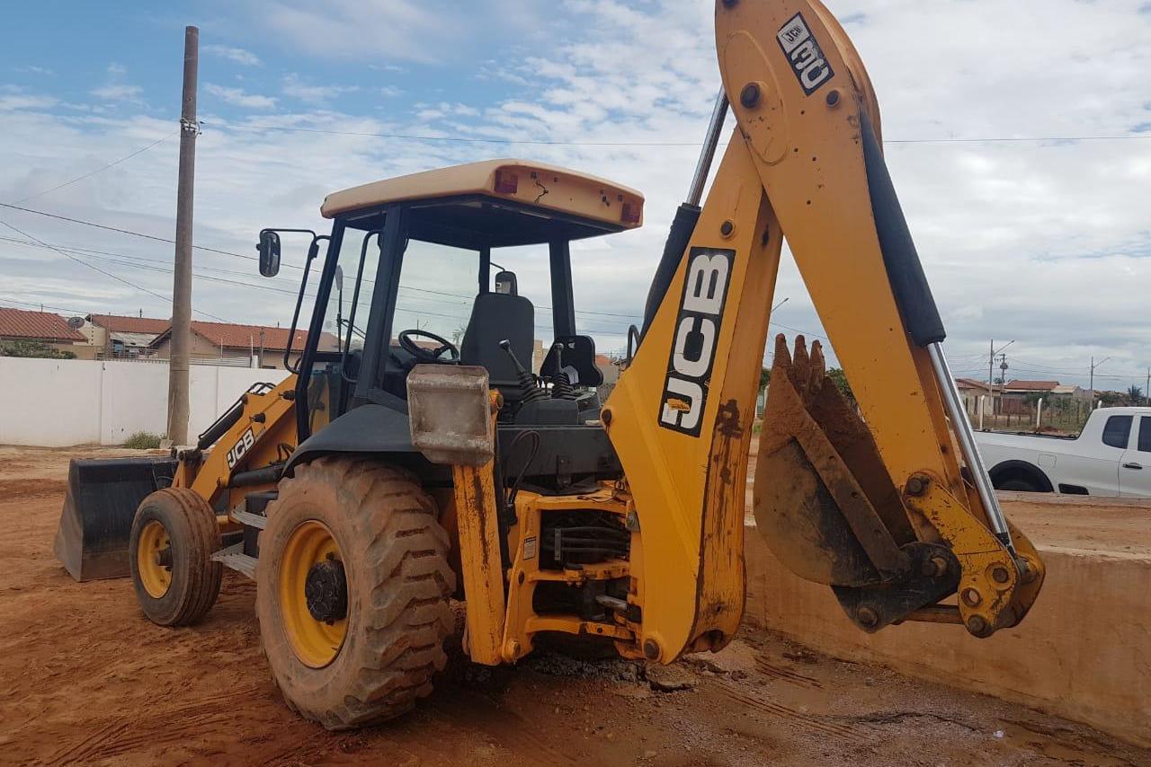 Retroescavadeira JCB 3CX 12/12 - Tecnoeste Máquinas e Equipamentos LTDA ...
