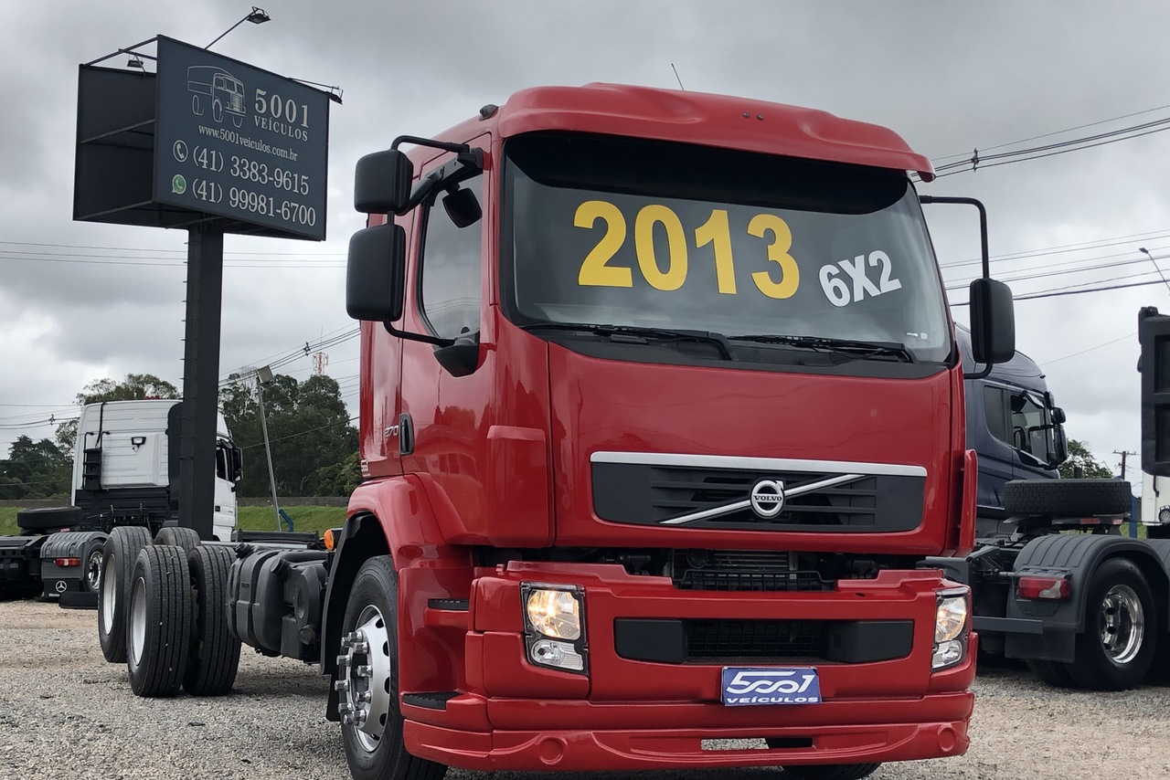 Caminhão Volvo VM 270 13/13 - 5001Veículos | Trucadao.com.br