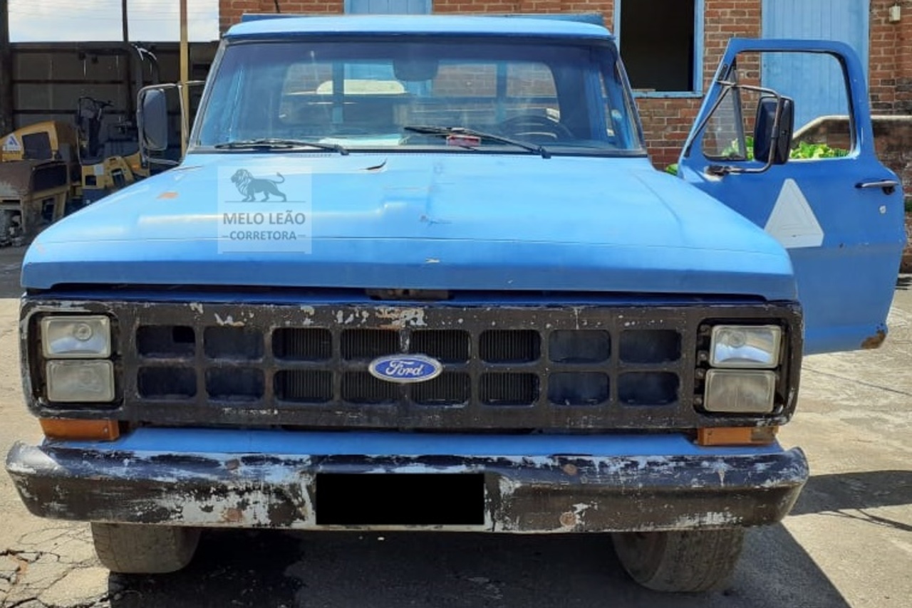 Caminhão Ford F2000 80/80 - Melo Leão Veículos Comerciais ltda ...