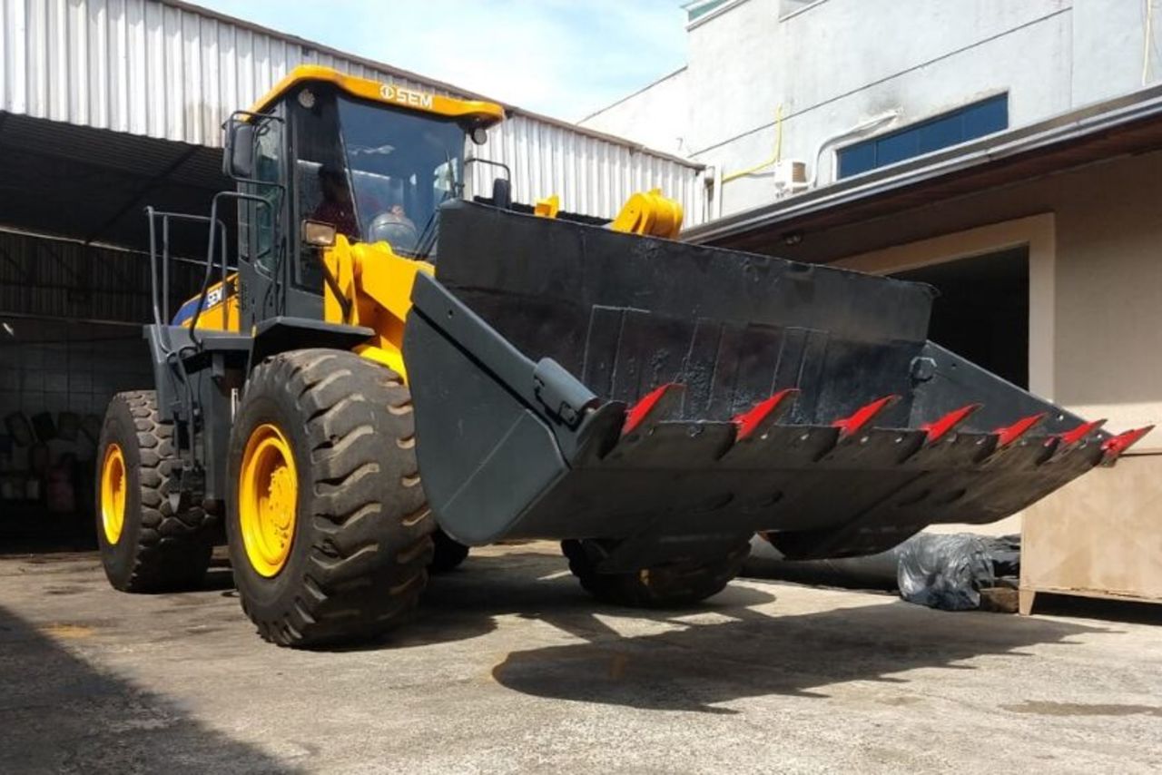 Pá carregadeira Sem 659C 11 - Bruto Equipamentos | Trucadao.com.br