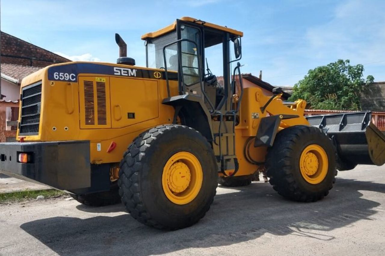 Pá carregadeira Sem 659C 11 - Bruto Equipamentos | Trucadao.com.br