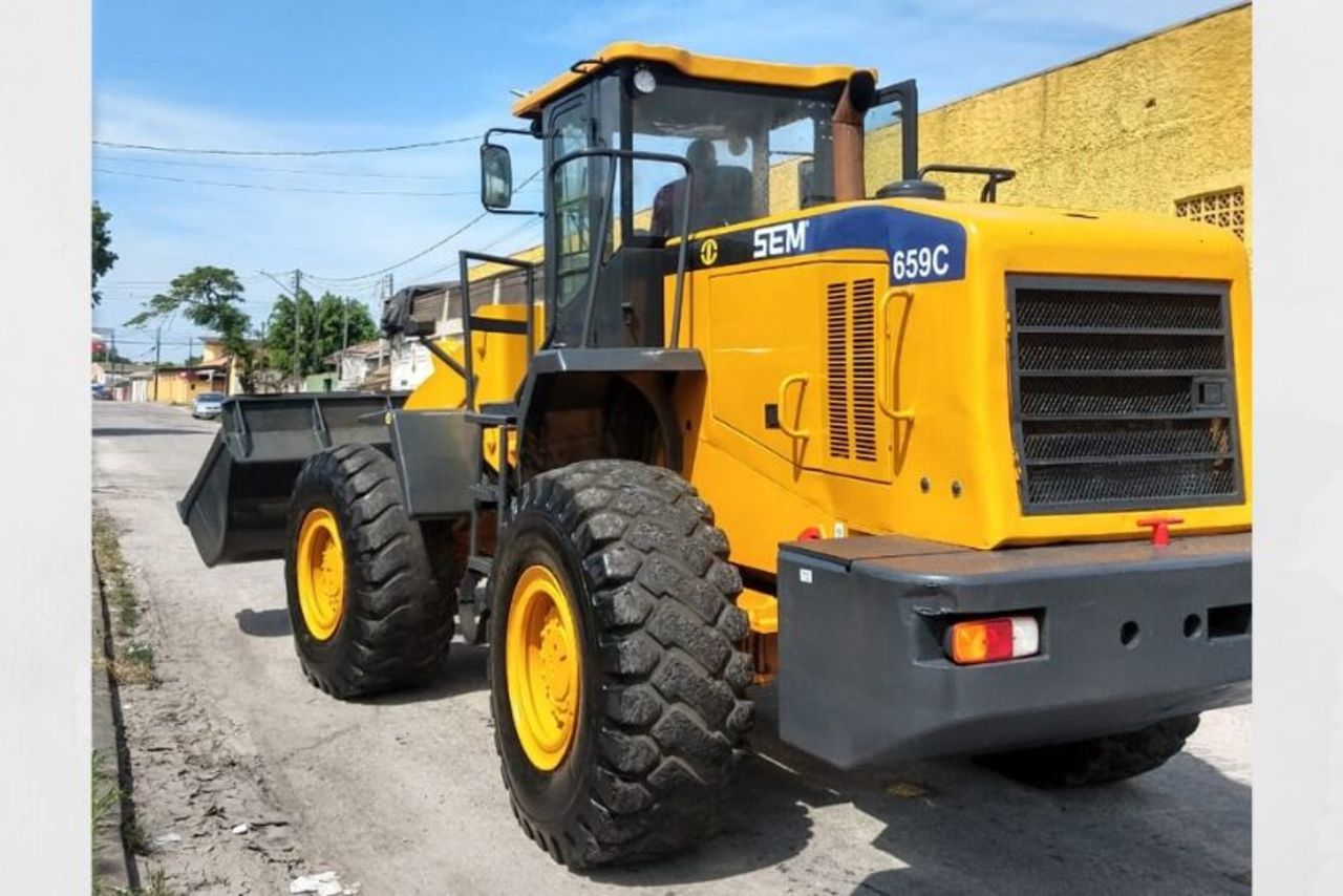 Pá carregadeira Sem 659C 11 - Bruto Equipamentos | Trucadao.com.br