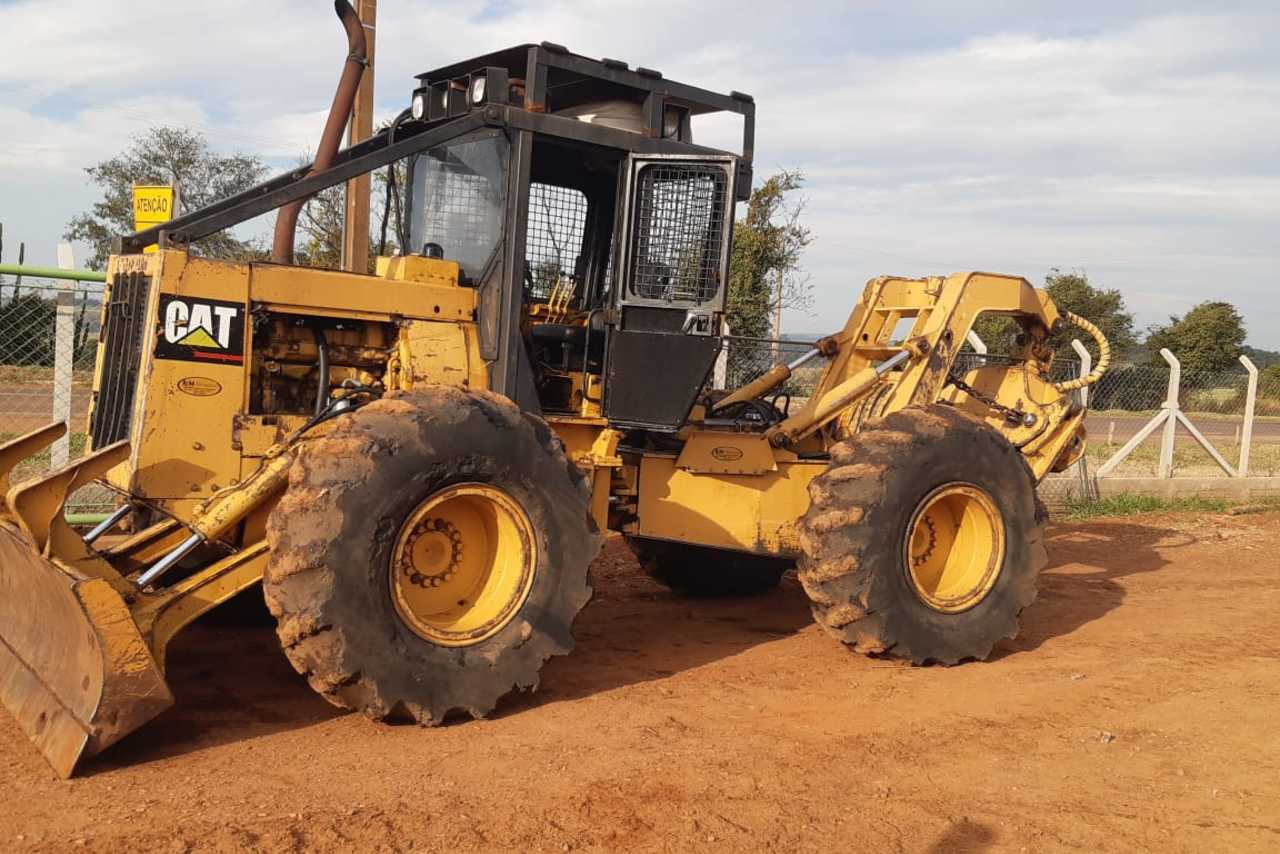 Skidder Caterpillar 518C 20/20 - 2F Agroflorestal ltda | Trucadao.com.br