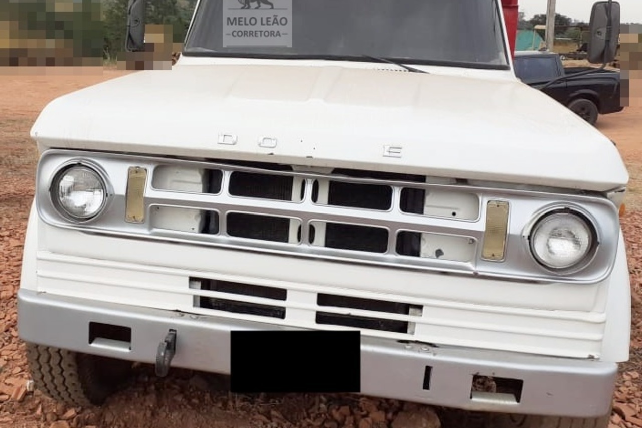 Caminhão Dodge Dodge 83/83 - Melo Leão Veículos Comerciais ltda ...
