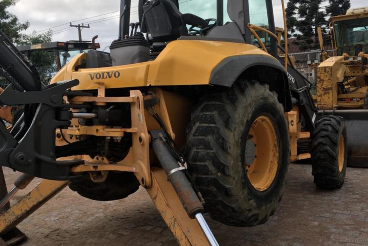 Retroescavadeira Volvo BL60B 12/12 - Birmaq Equipamentos Ltda ...